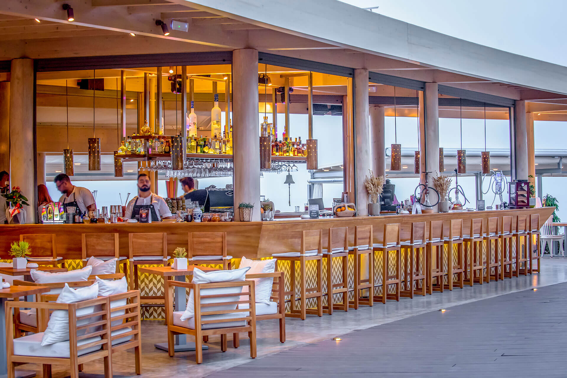 Beachcomber cocktail bar in Stalis – Beachcomber